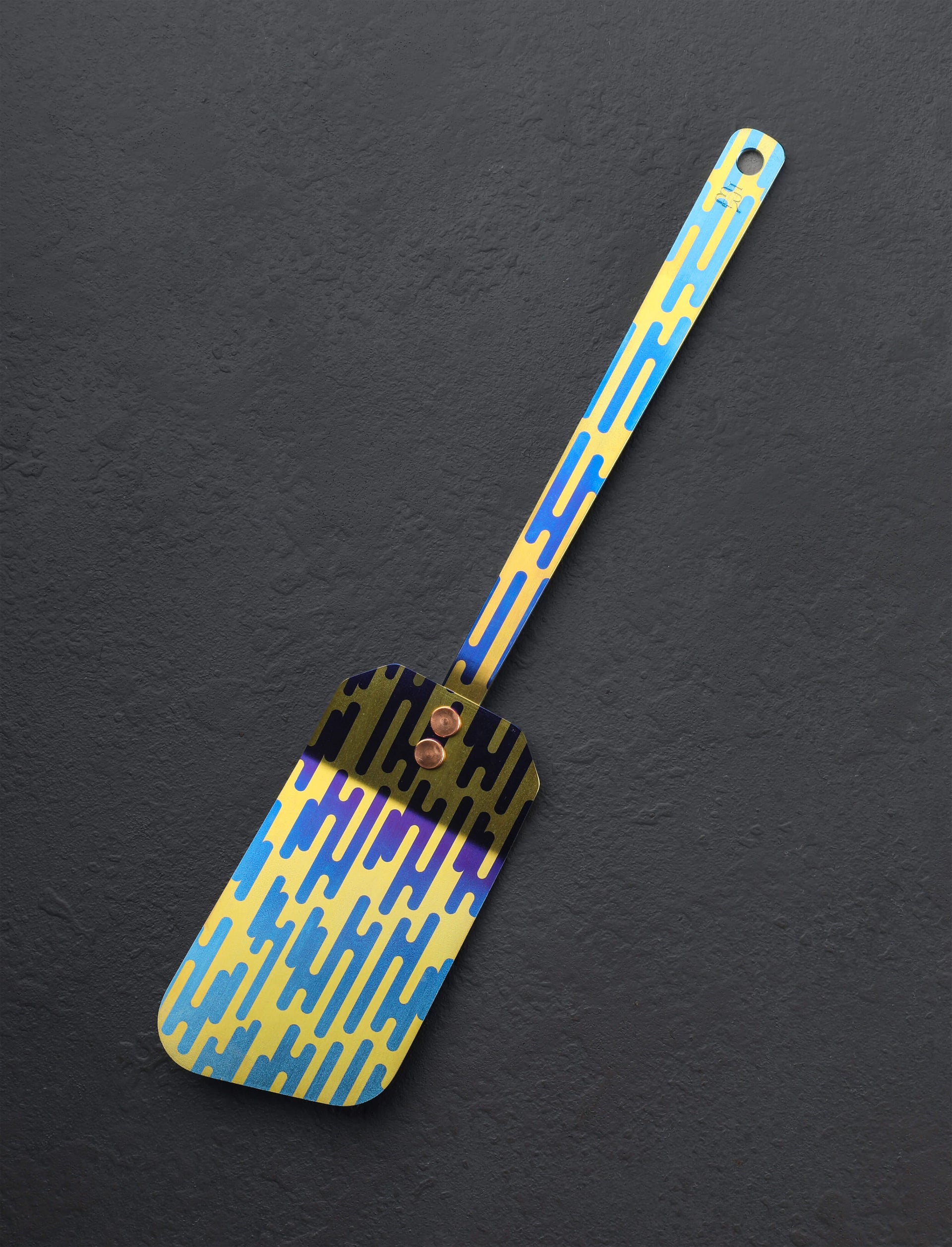 Deluxe Angled-Head Titanium Spatula | Eatingtools.com