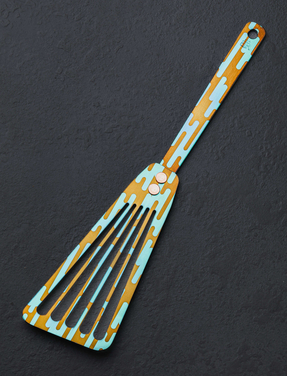 Deluxe Titanium Fish Spatula | Eatingtools