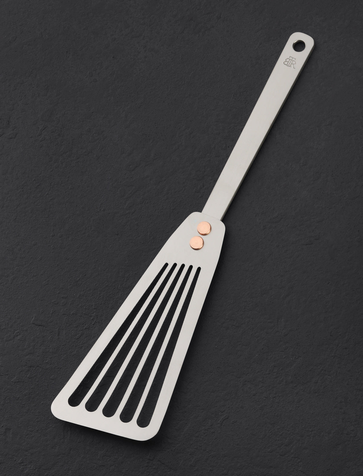 TiSpats Titanium Fish Spatula | Eatingtools.com